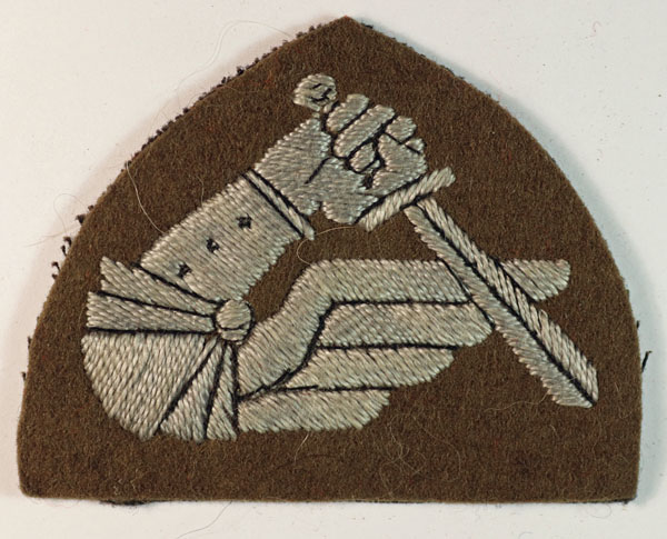 2nd POLISH ARMOURED DIVISION WW2 British Made Formation Sign Badge ...
