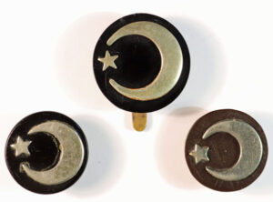 LIBYAN ARAB FORCE WW2 Cap Badge & Collar Badge Pair – SCARCE — Lot No ...