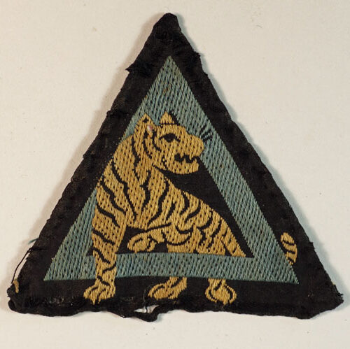 26th Indian Division WW2 Silk Woven Formation Sign Badge — Lot No. 4835 ...