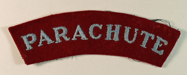 PARACHUTE WW2 Serifs Shoulder Title Badge – SCARCE — Lot No. 5316/SF21A ...