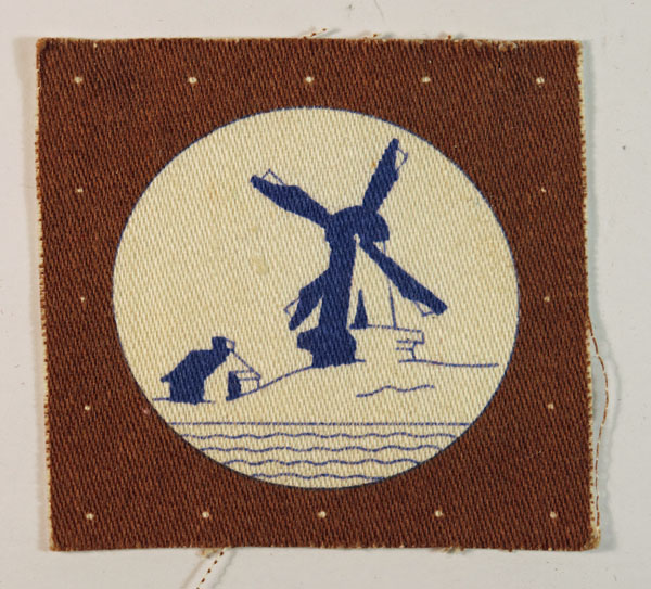 NETHERLANDS DISTRICT WW2 Printed Formation Sign Badge – CALICO PRINTERS ...