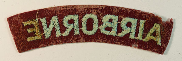 AIRBORNE WW2 Embroidered Felt Shoulder Title Badge — Lot No. 5988 ...